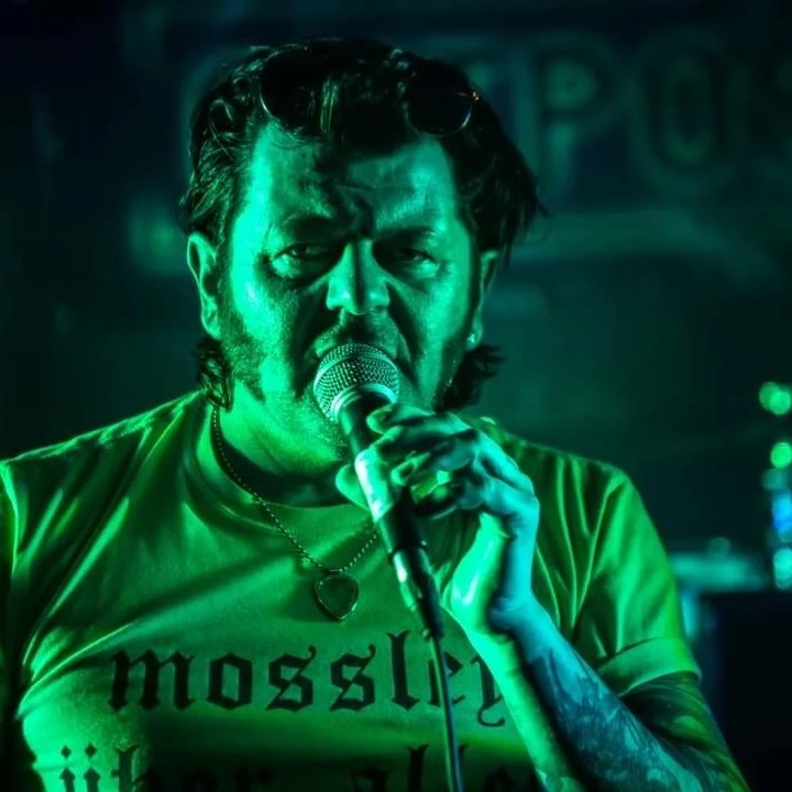 Mad as a march Hare! – Leon The Pig Farmer – Website by Steve Reilly